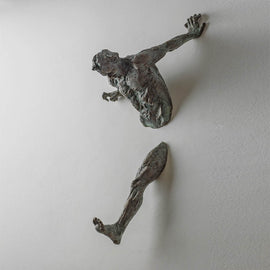 Duke Urn Garden Planter